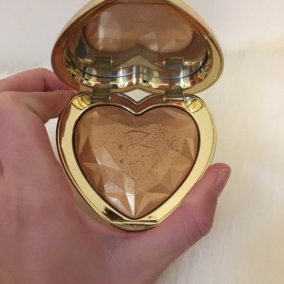 Too Faced | Makeup | Too Faced Highlighter | Poshmark